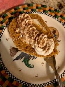 Pumpkin Roll Recipe. Halloween, Thanksgiving Party Ideas, Treats.